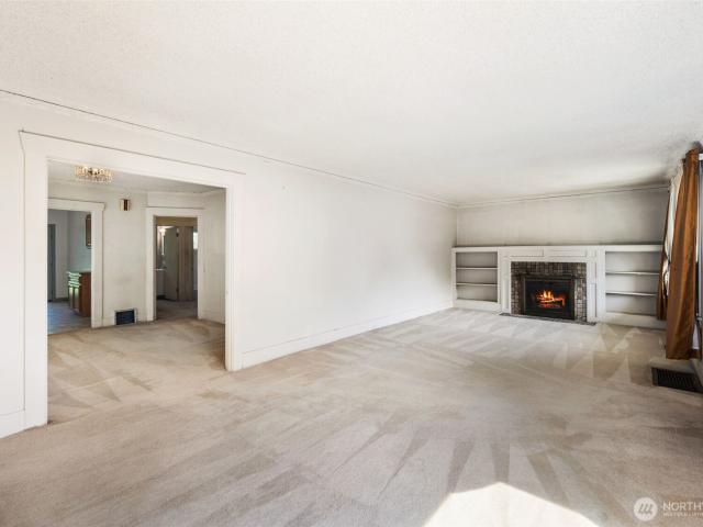 401 23rd Ave E, Seattle, WA 98112 | MLS #2505 | Compass