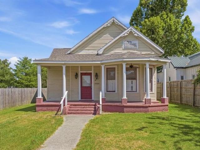 401 7th St, Lake Charles, LA 70601
