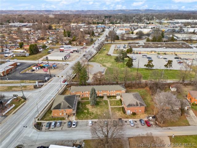 401, 407, 415 Kensington Drive