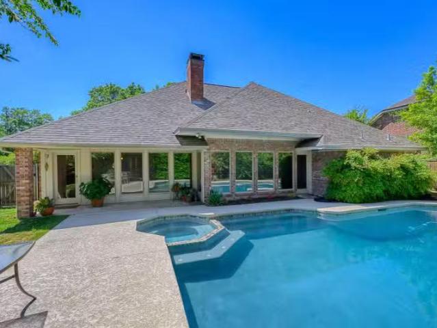 401 Cove Cir, Mc Kinney, TX 75071 MLS 20911100