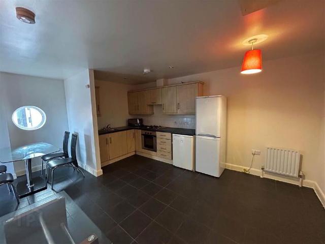 401 College Central, Belfast, BT1 6AA