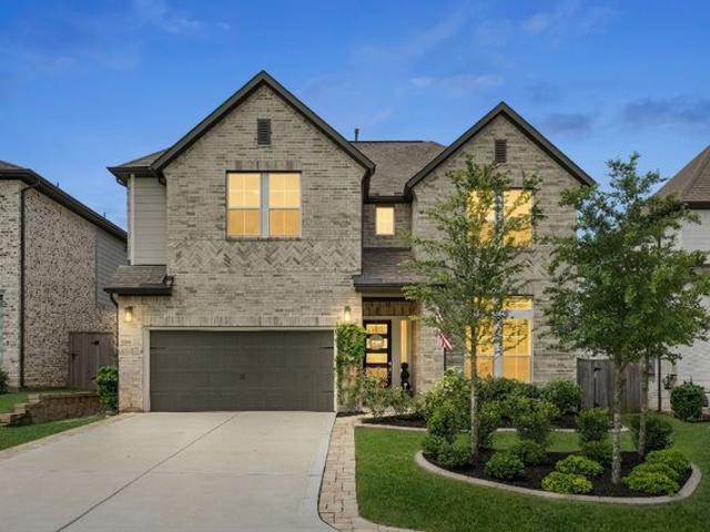 401 Coppice Creek Ln, Montgomery, TX 77316