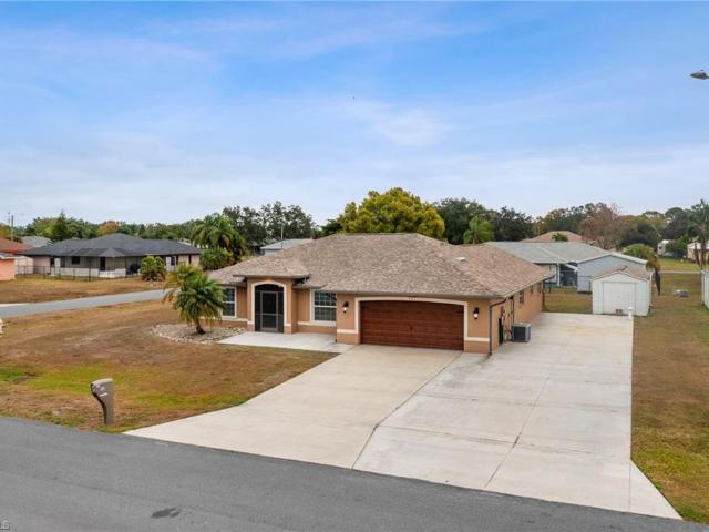 401 Candlewick Cir E, Lehigh Acres, FL 33936 | MLS #226002