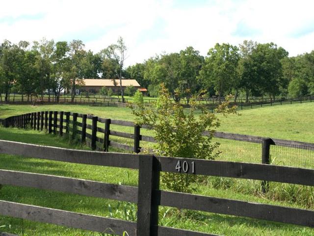 401 Cane Ridge Rd, Paris, KY 40361