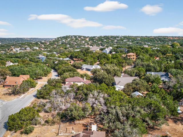 401 Cargill Dr, Spicewood, TX 78669 | MLS #4354 | Compass