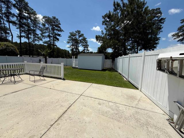 401 Carolina Woods Dr