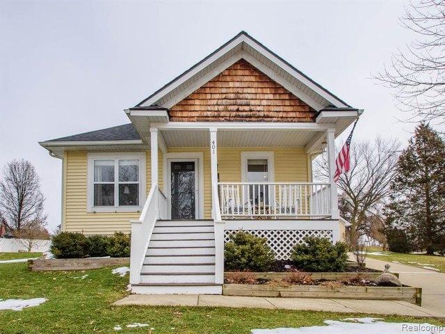 401 Chalmers Ln, Genoa Township, MI 48843