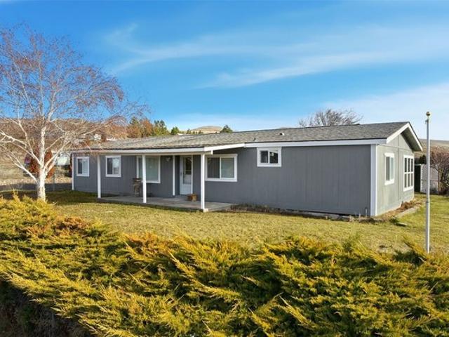 401 Clemans View Rd, Selah, WA 98942