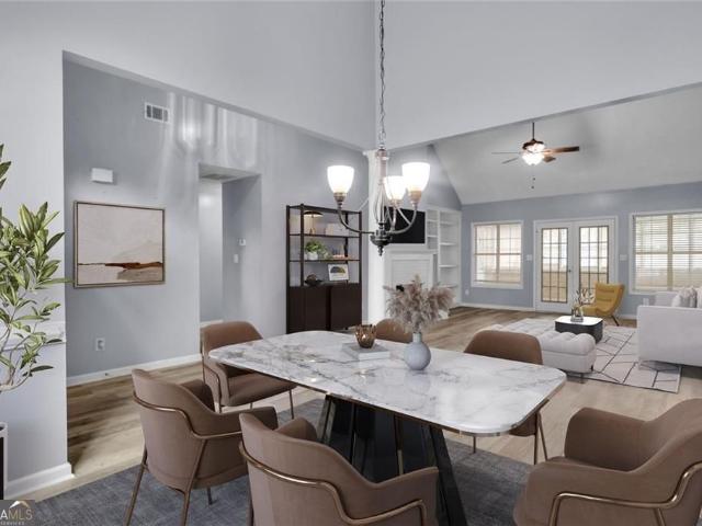 401 Crosshaven Way