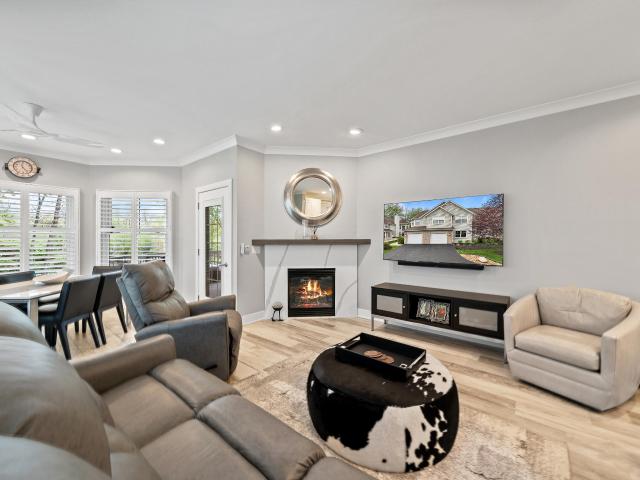 401 Abbey Ridge Ct