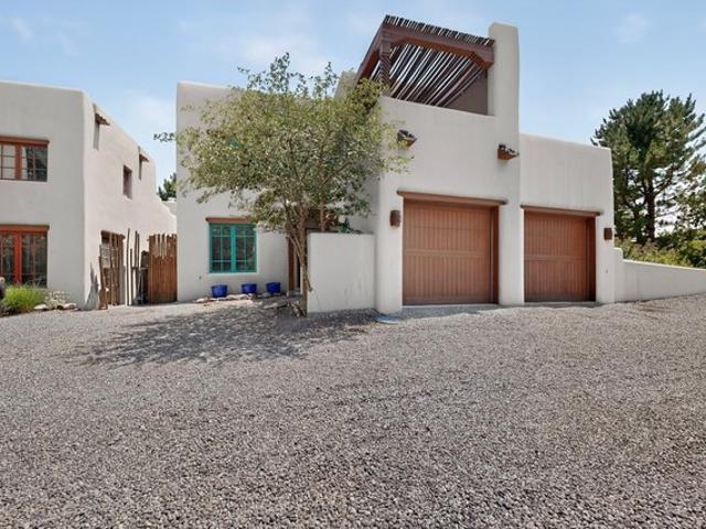 401 Apache St Unit B, Taos, NM 87571