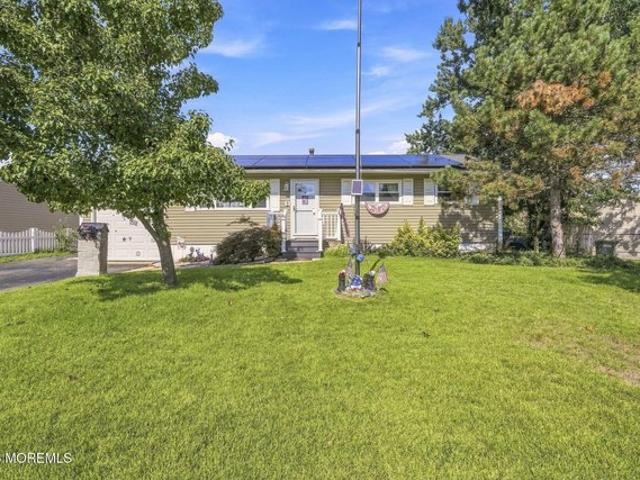 401 Applegate Ave, Toms River, NJ 08757