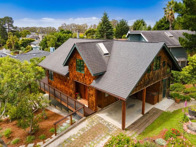 401 Avenue Del Oro