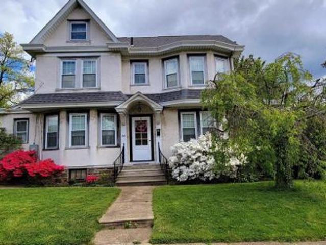401 Borbeck Ave, Philadelphia, PA 19111