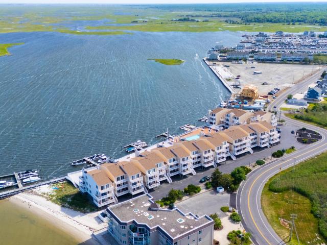 401 Bay Shore Drive Unit 17B