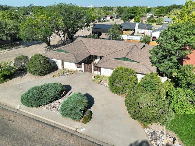 401 Bailey Ave, Dumas, TX 79029