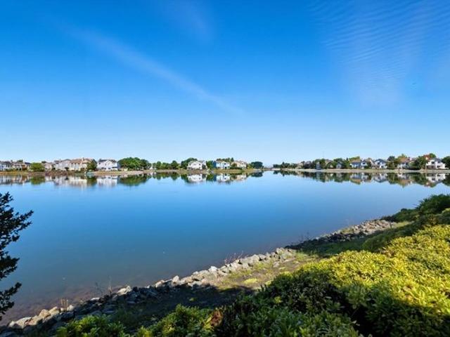 401 Baltic Cir Unit 403, Redwood City, CA 94065