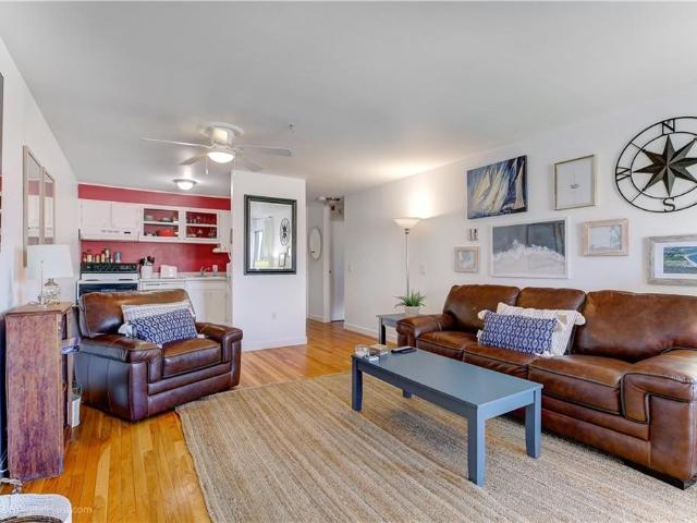 401 Bellevue Avenue 303