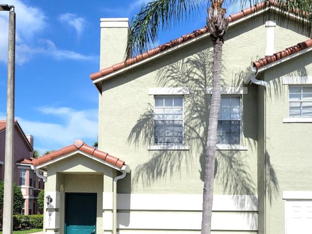 401 Belmont Pl, Boynton Beach, FL 33436 | MLS #B26004