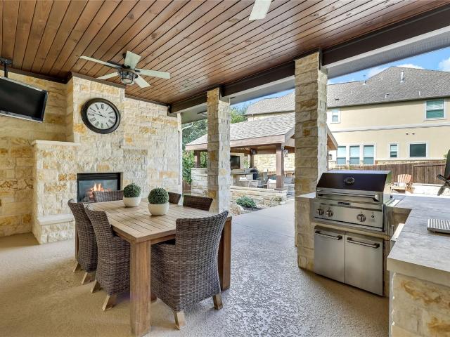 401 Bluff View Rd