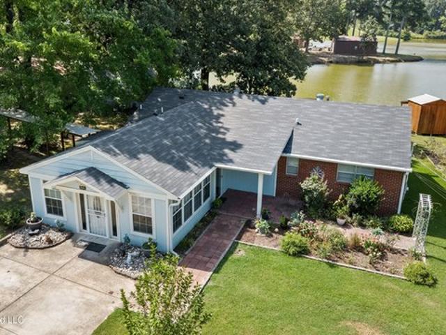 401 Black Bear Cv, Hernando, MS 38632