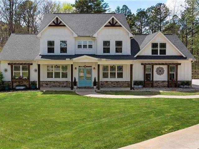 401 Blossom Trail