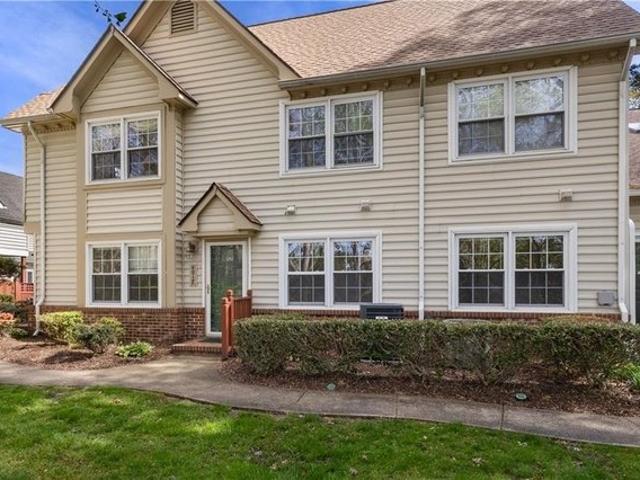401 Bracknell Arch Apt E, Chesapeake, VA 23320