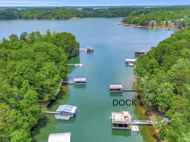 401 Broadwater Circle