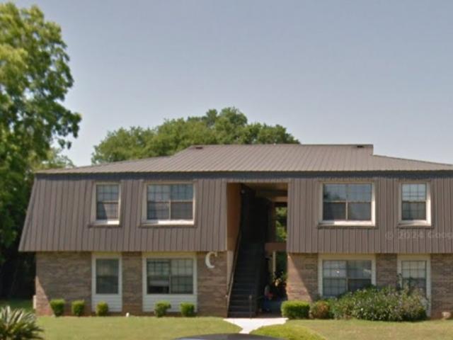 401 Dogwood, 2 beds, 1 full bath
