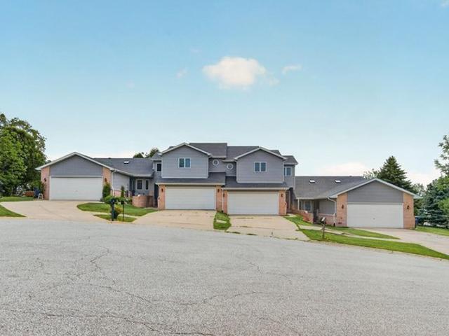 401 Dogwood Ct, Hebron, IN 46341