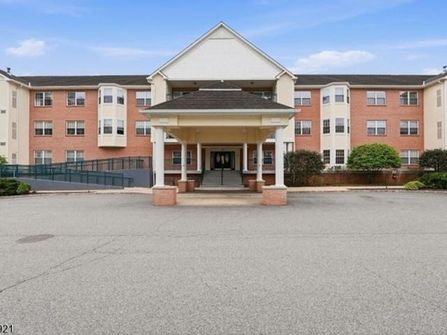 401 Dercole Ct Apt 120, Norwood, NJ 07648