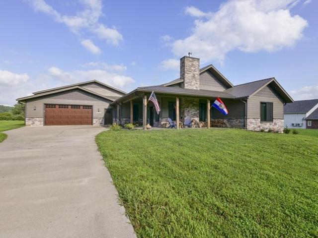 401 Discovery Bay Dr, Shell Knob, MO 65747
