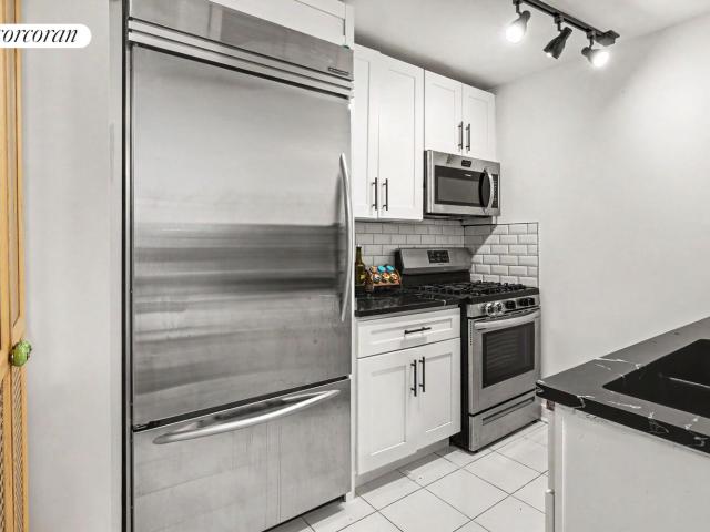 401 E 60TH Street 16C
