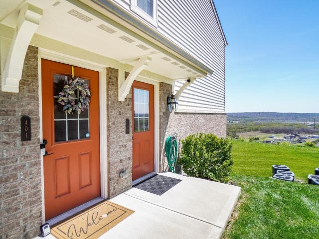 401 E Wind Lane