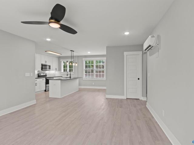 401 E Clinton Avenue 3