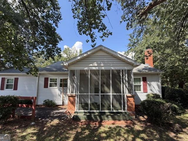 401 E Howard St, Wrens, GA 30833