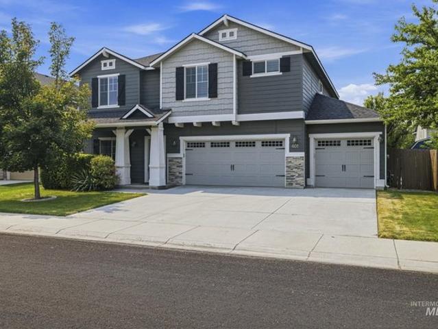401 E Joshua Tree Dr, Meridian, ID 83646