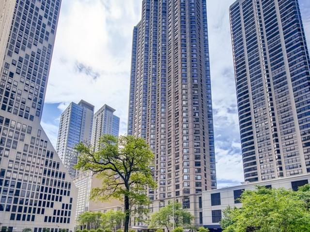 401 E Ontario St Apt 3207, Chicago, IL 60611