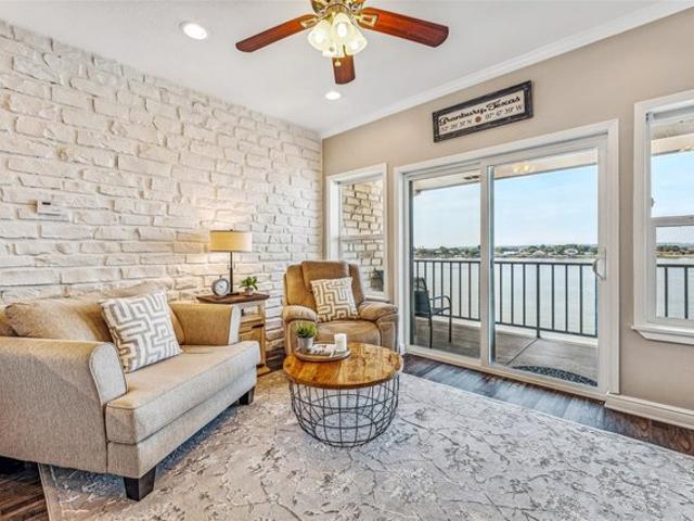 401 E Pearl St Apt 2306, Granbury, TX 76048