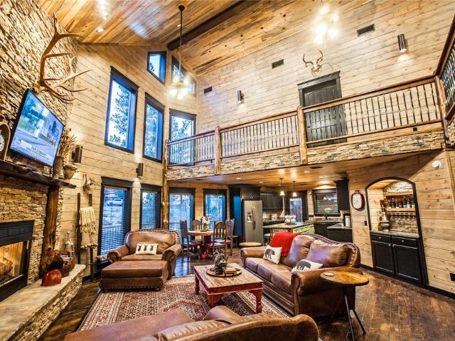 401 Eagle Mountain Trail