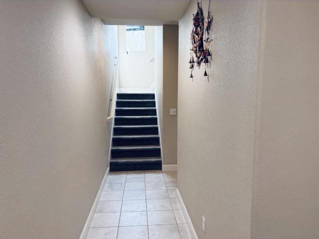 401 Ellicott Loop