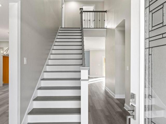401 King Richard Court