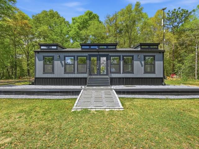 401 Holley King Rd, Defuniak Springs, FL 32433