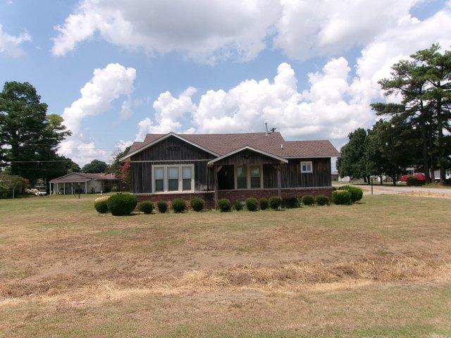 401 Hollis St, Leachville, AR 72438