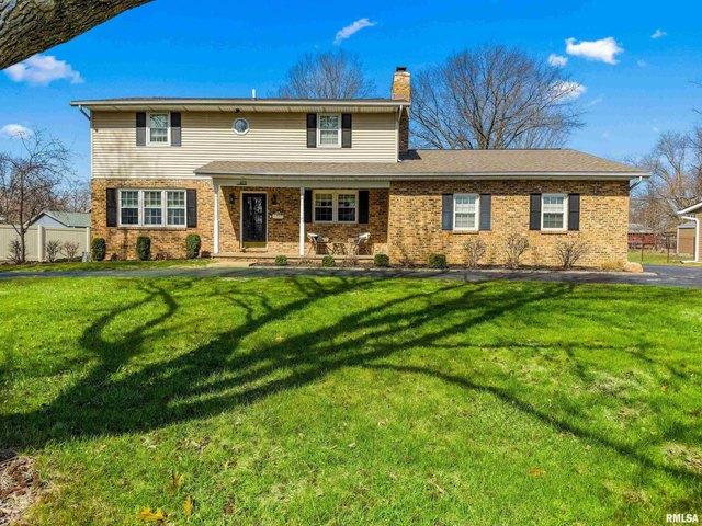 401 Illini Dr, East Peoria, IL 61611
