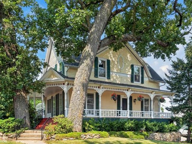 401 Jerome St, Marshalltown, IA 50158