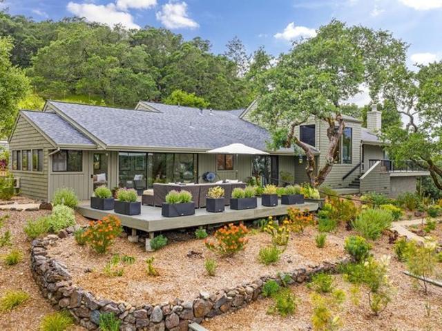 401 Oak Brook Pl, Santa Rosa, CA 95409