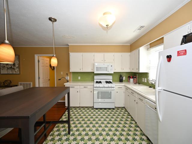 401 Oak Lake Circle