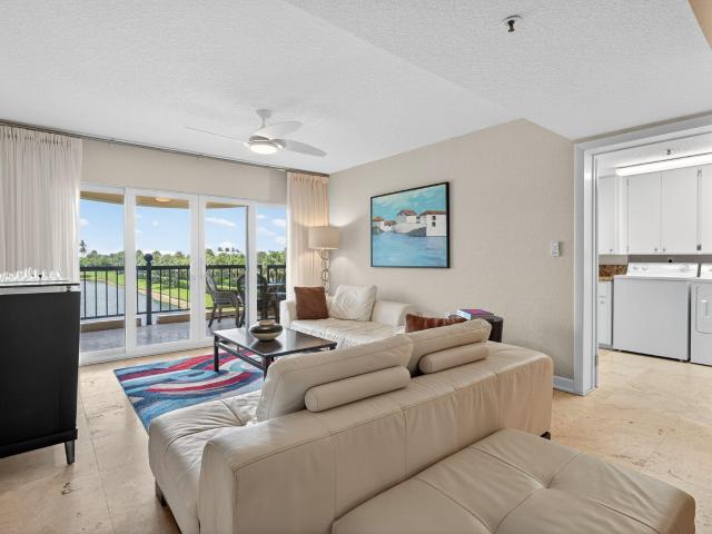 401 Ocean Bluffs Blvd, Unit 205, Jupiter, FL 33477 | MLS #R11134