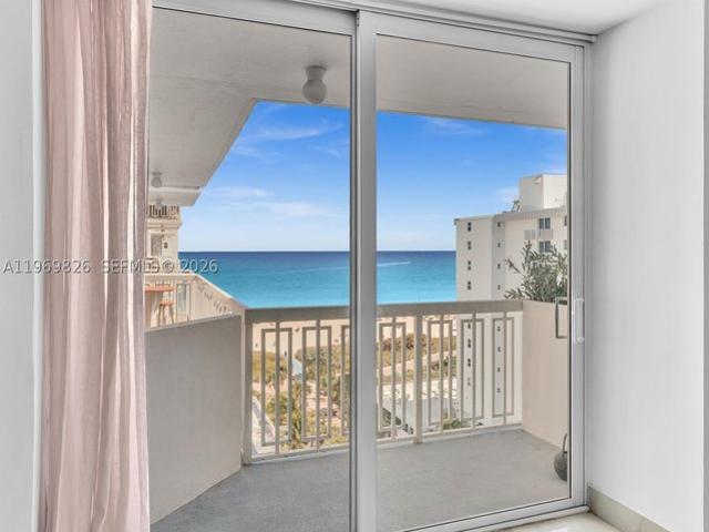 401 Ocean Dr Apt 1007, Miami Beach, FL 33139